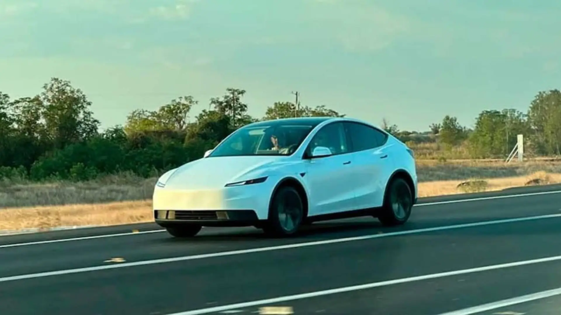 Todo apunta a que hoy mismo se presenta el nuevo Tesla Model Y E41, El ...
