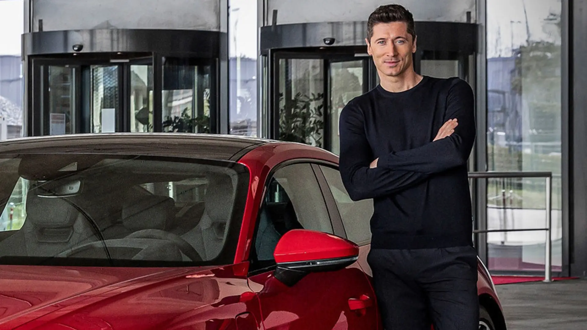 La espectacular colección de coches de Robert Lewandowski