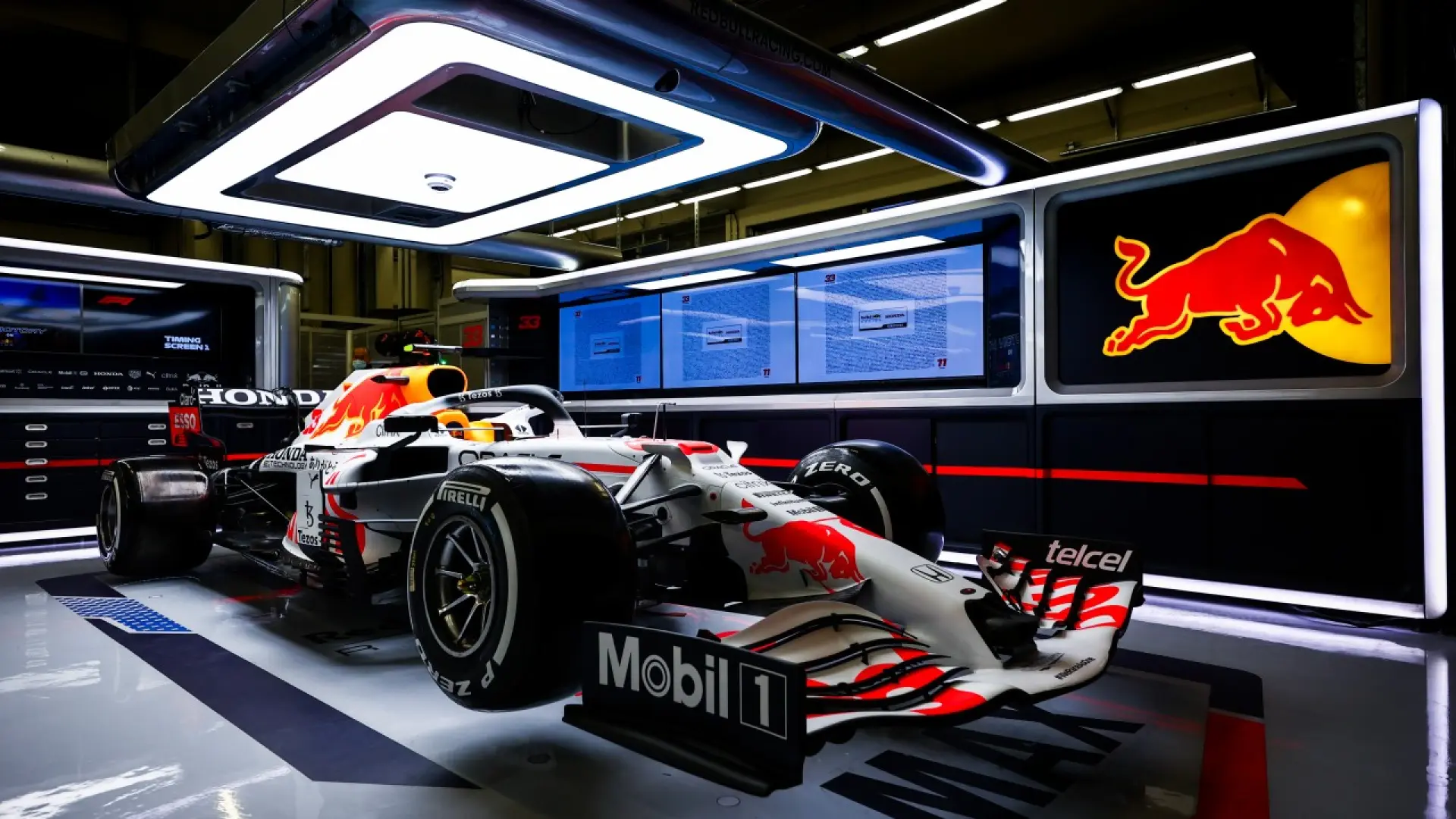 Red Bull RB16B decoración Turquía