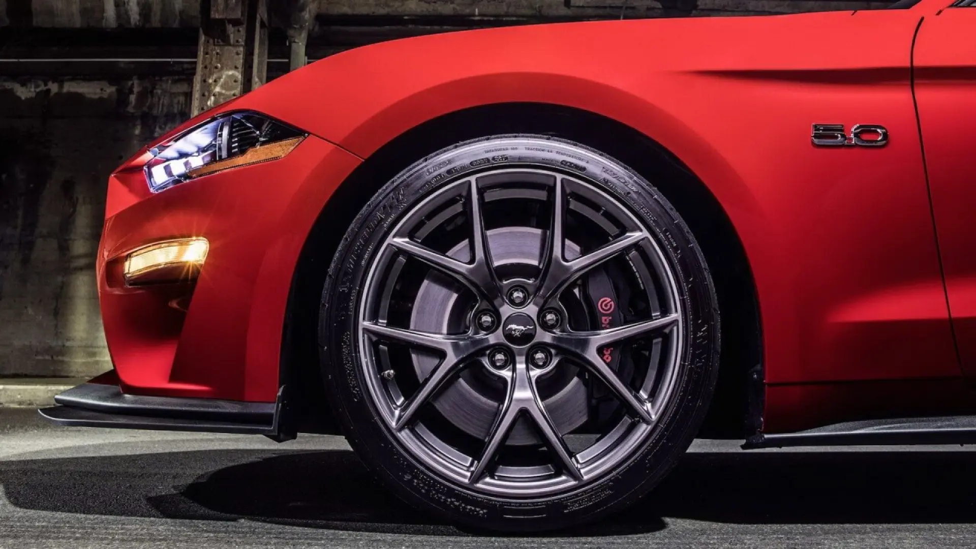 Ford Mustang Performance Pack Level 2