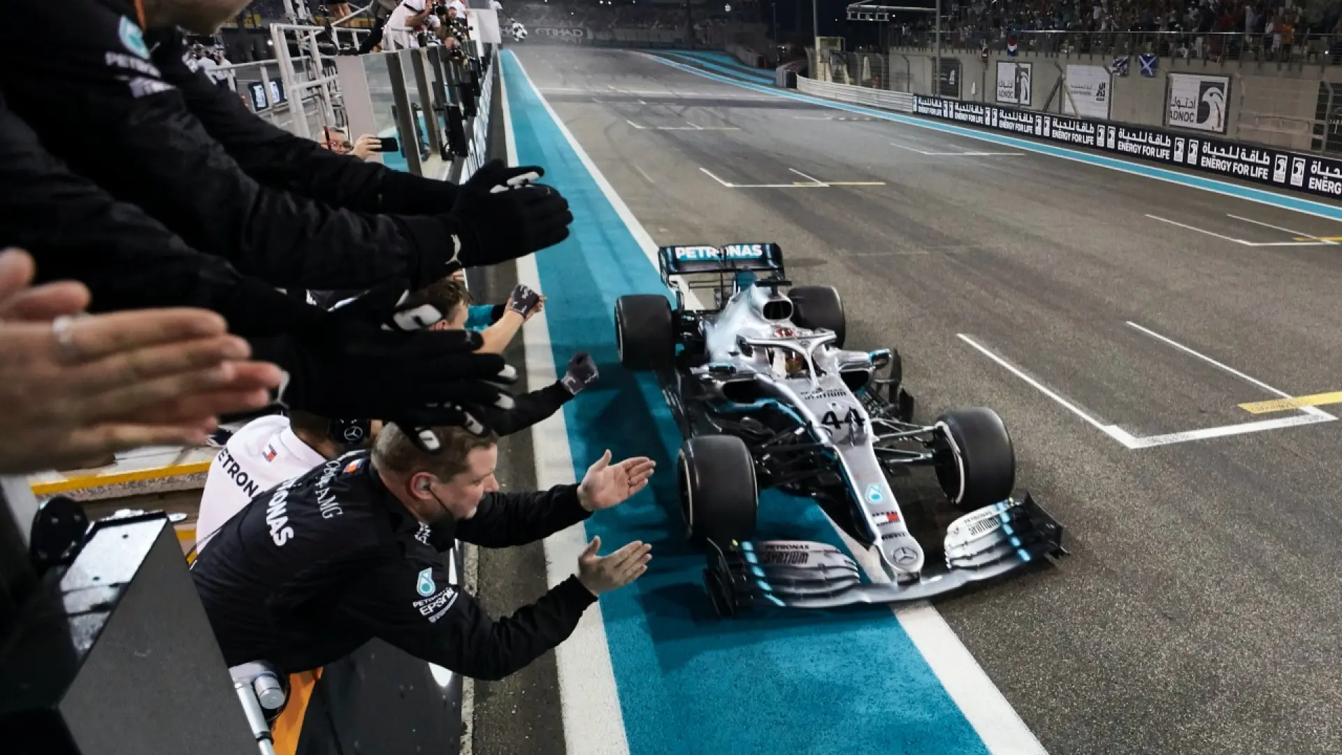 La curiosa razón por la que Hamilton utiliza el 44 en la F1