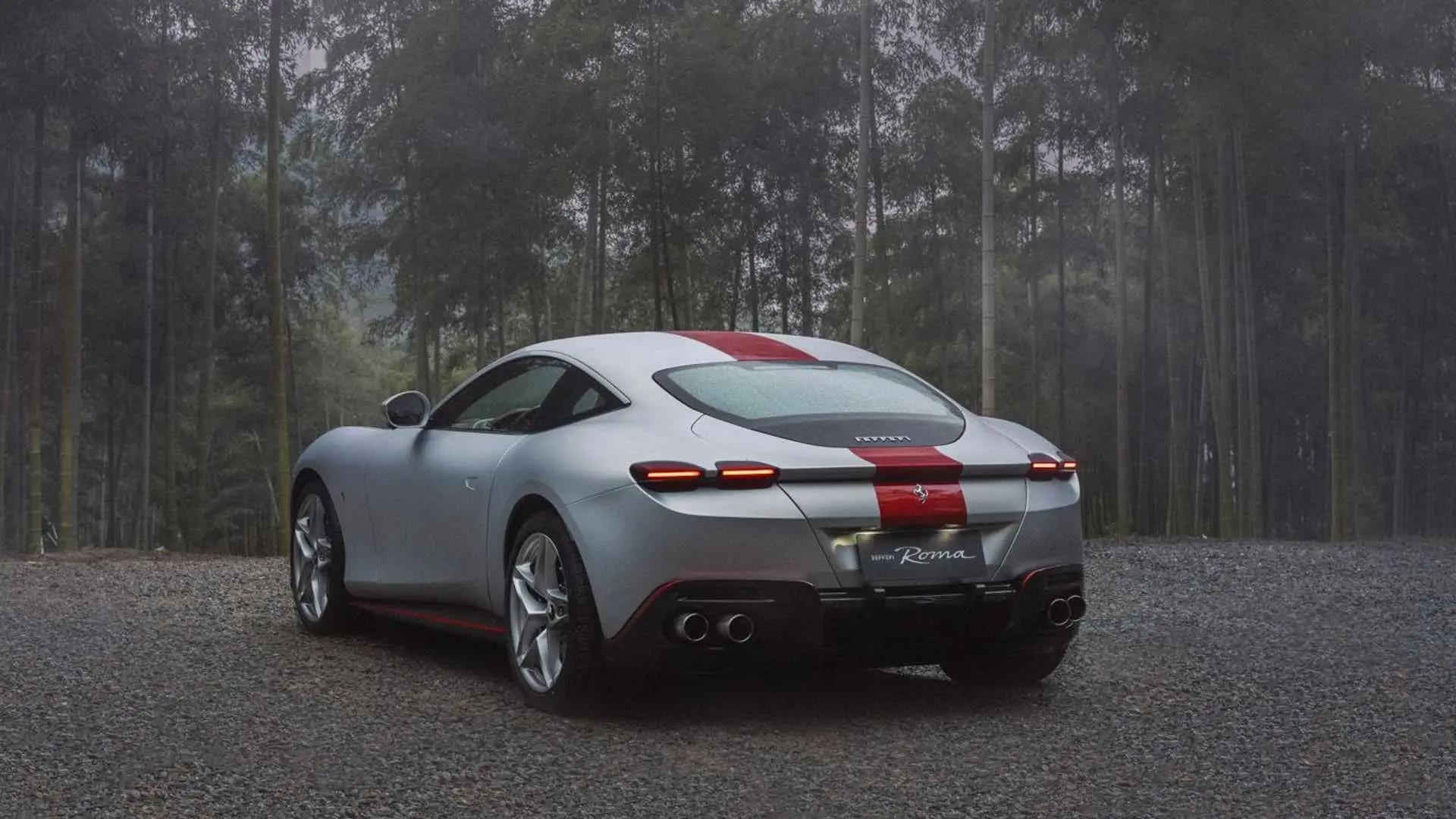 VÍDEO: Ferrari celebra sus 30 años en China con este Roma