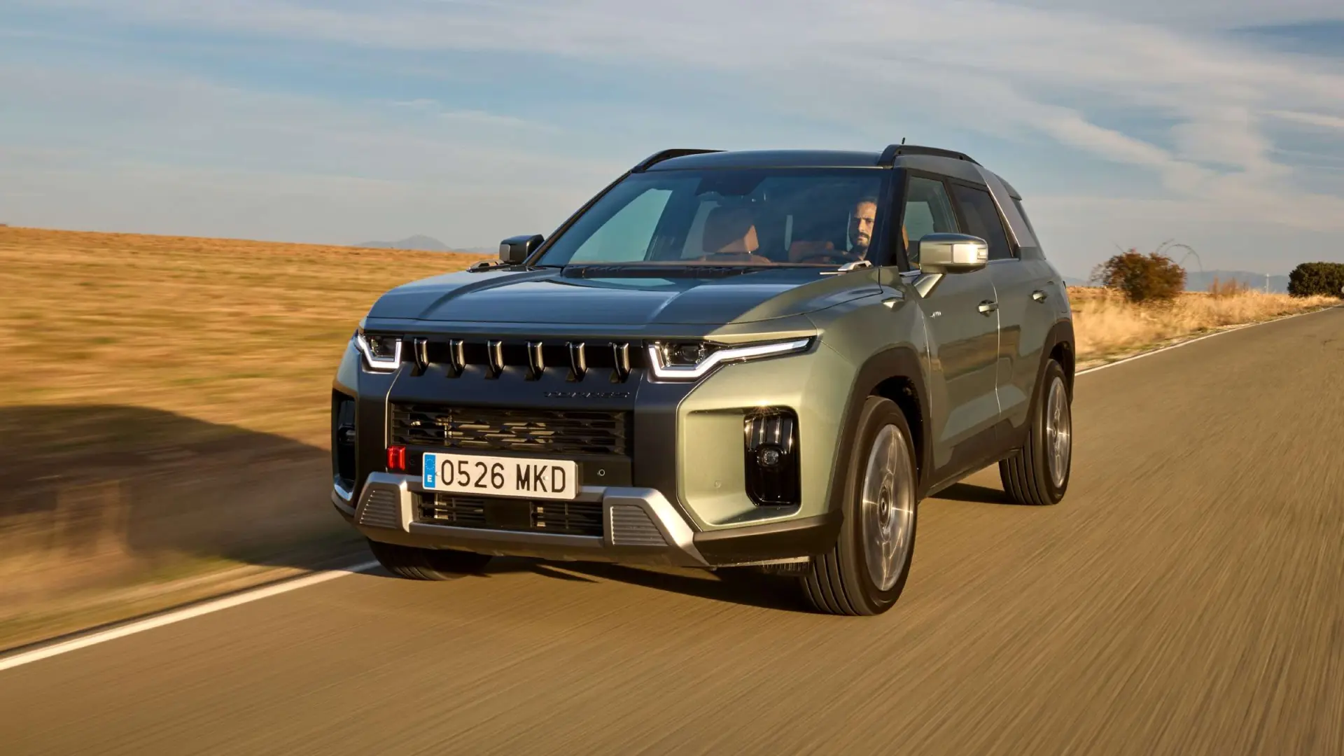 Uno de los SUV más sugerentes y completos del mercado llega con un ...