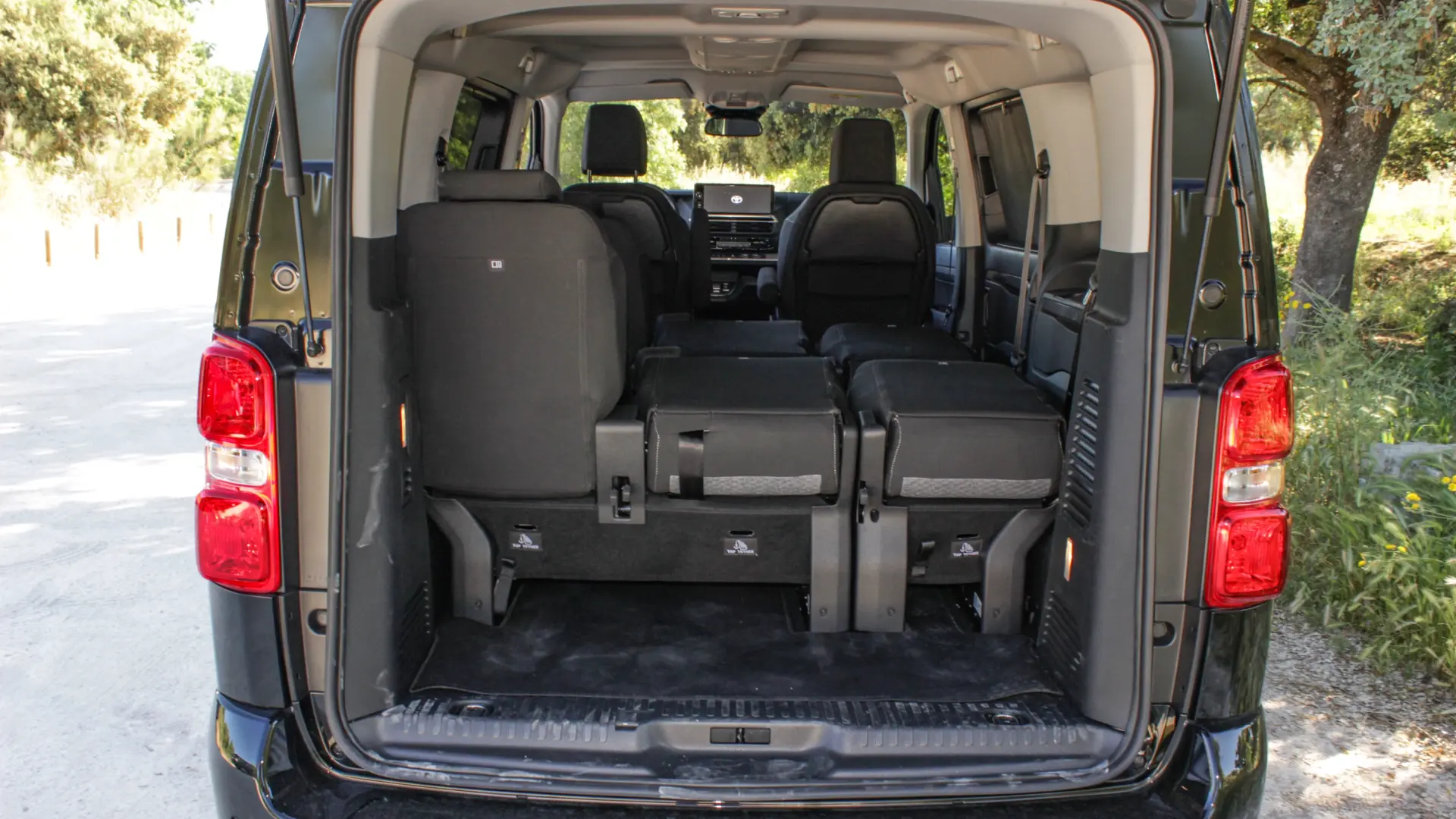 Comparativa: Toyota Proace Verso vs Volkswagen Multivan