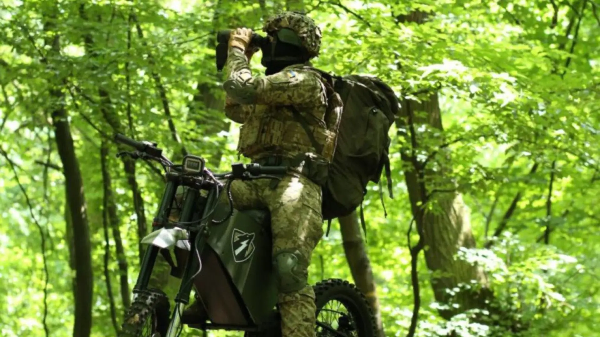 Una empresa ucraniana ha creado la moto invisible que incluso los ...