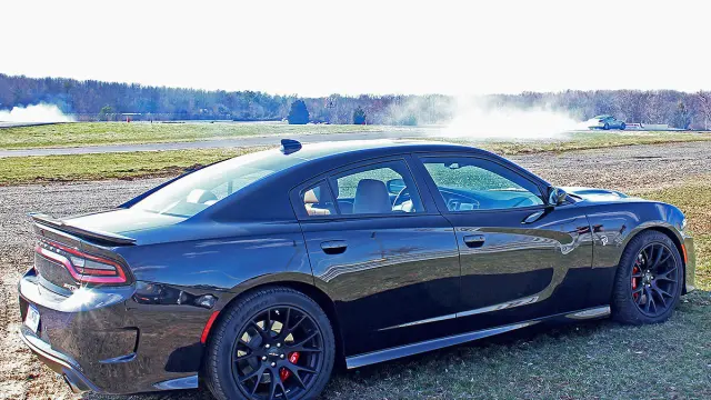 Prueba al límite: Dodge Charger SRT Hellcat: