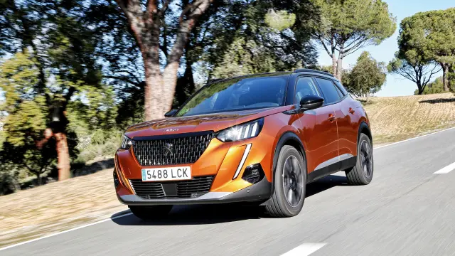 Comparativa de los nuevos SUV urbanos: Ford Puma, Peugeot 2008 o ...