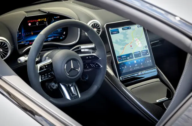 Comparativa del Mercedes-AMG GT 63 4Matic+ vs. Maserati GranTurismo ...