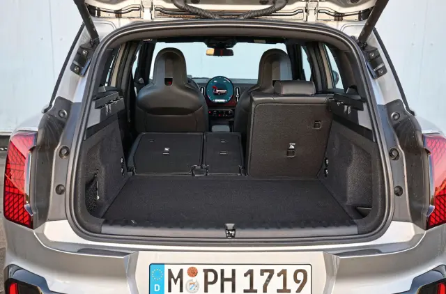 Comparamos el Audi Q3 SUV TFSI quattro vs Mini Countryman S All4